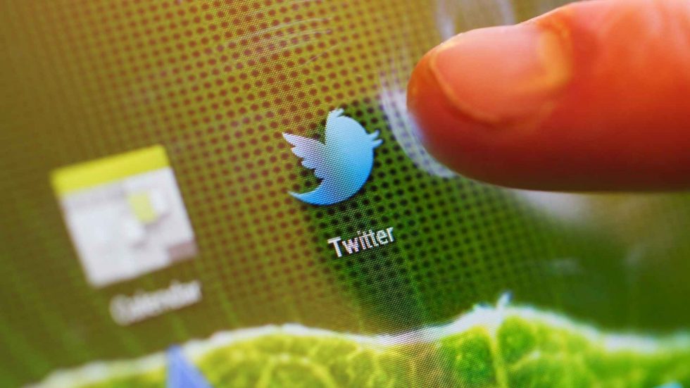 Twitter Traffic Secrets: Ultimate Guide To Master How To Use Twitter ...